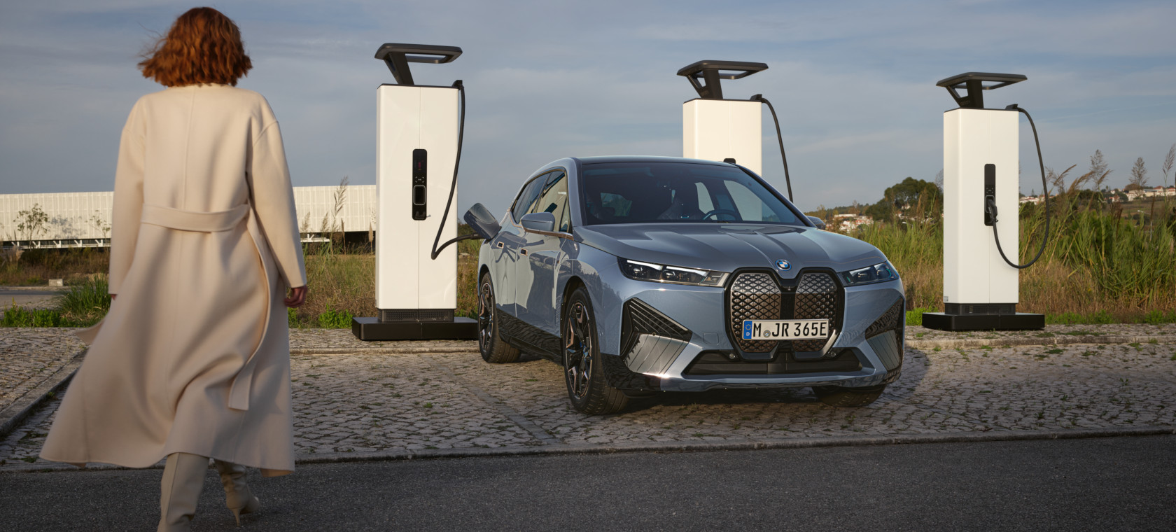 BMW iX M60 (i20): range, models, technical data & prices | BMW.UK