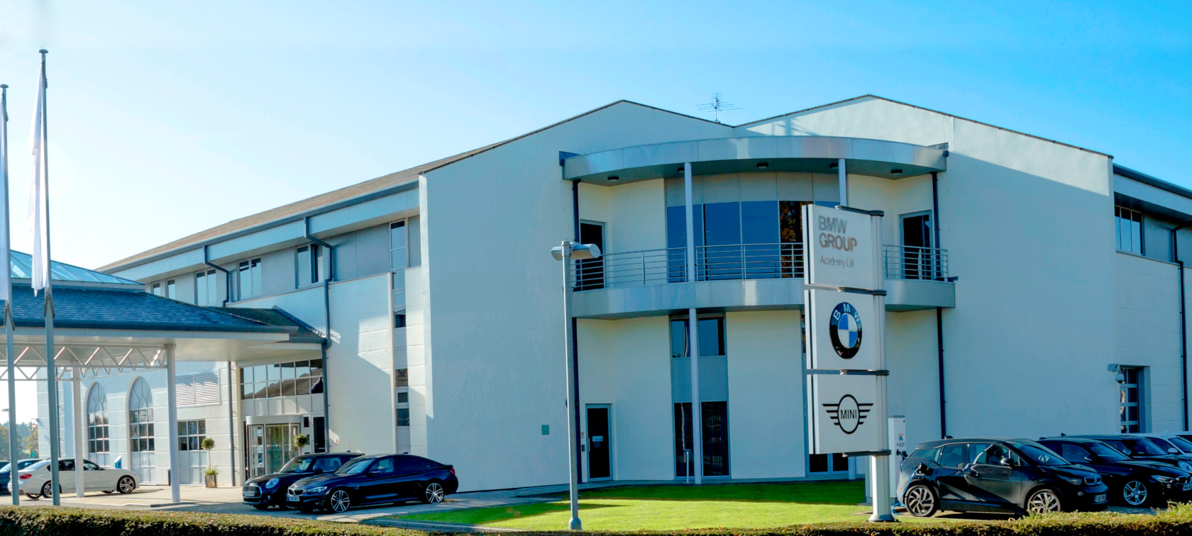 BMW Retail Network Apprenticeships | BMW Careers | BMW UK